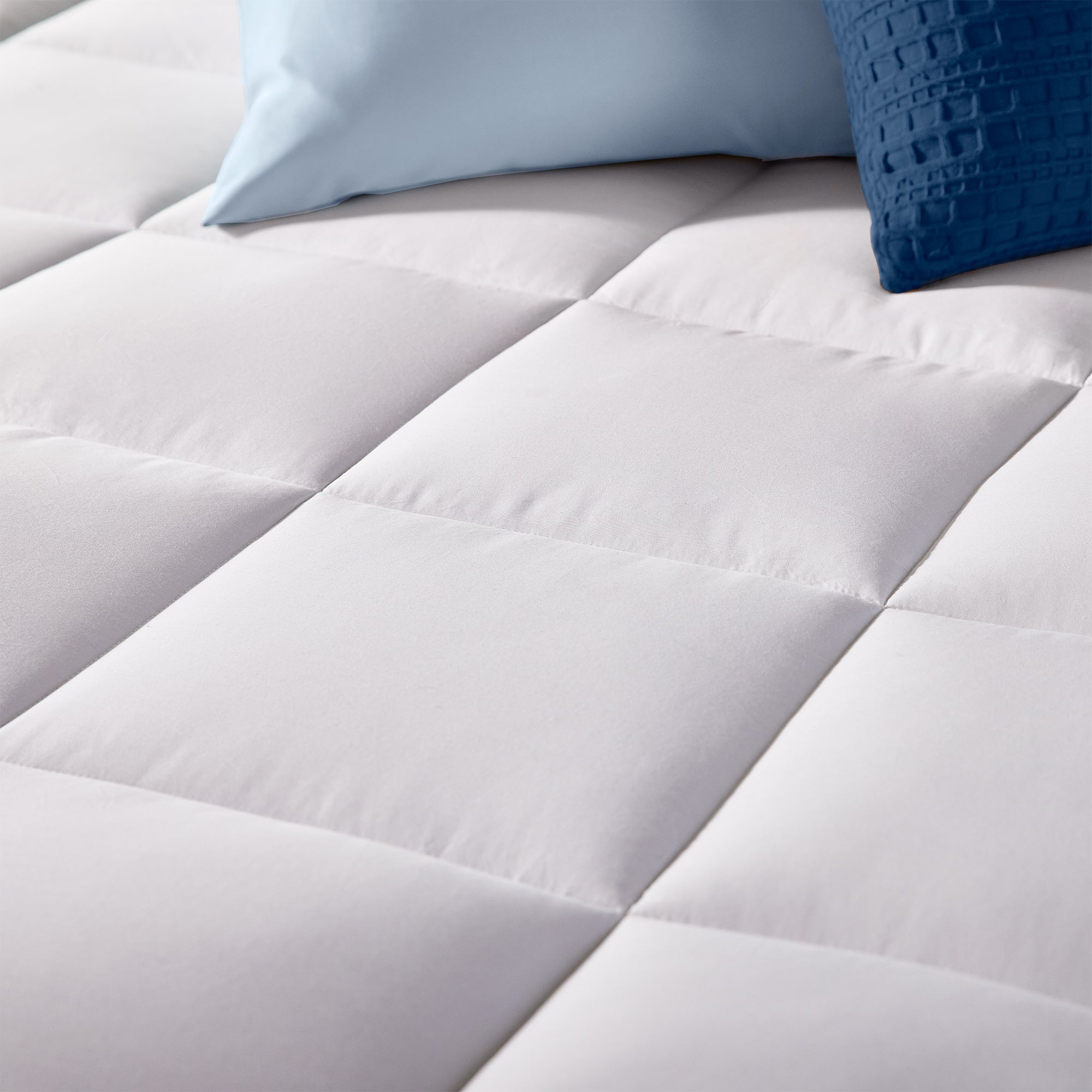 Cradling Cloud Pillow Top Mattress Topper Pad – SleepInnovations